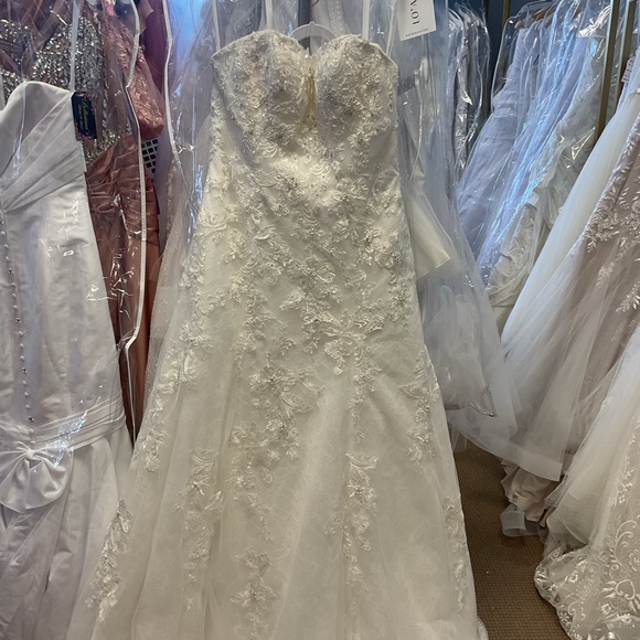 Rachel Allan | Dresses | Rachel Allan Ivory Lace Wedding Dress | Poshmark